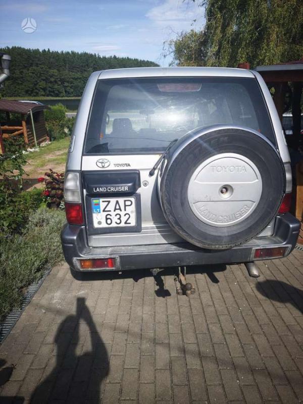 Тойота Ленд Крузер 2001 в Зарасай на AUTOMOTO.COM.LV Тойота Ленд Крузер 2001 в Зарасай, объемом двигателя 2.98 л и пробегом 413 тыс. км за 3700 €, фото 9 на AUTOMOTO.COM.LV