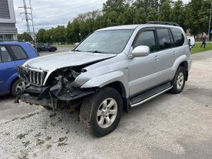 Toyota Land Cruiser 2006 in Narva, with an engine capacity of 3.00 L and mileage of 194 thousand km for 3999 €, photo  on AUTOMOTO.COM.LV