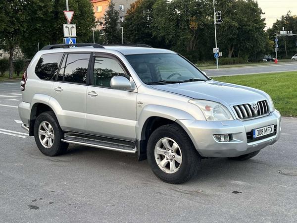 Toyota Land Cruiser 2006 in Narva, with an engine capacity of 3.00 L and mileage of 223 thousand km for 5499 €, photo 3 on AUTOMOTO.COM.LV