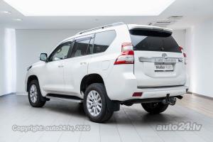 Toyota Land Cruiser 2016 in Tallinn, with an engine capacity of 2.80 L and mileage of 286 thousand km for 29000 €, photo 6 on AUTOMOTO.COM.LV