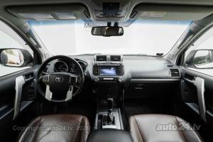 Toyota Land Cruiser 2016 in Tallinn, with an engine capacity of 2.80 L and mileage of 286 thousand km for 29000 €, photo 14 on AUTOMOTO.COM.LV