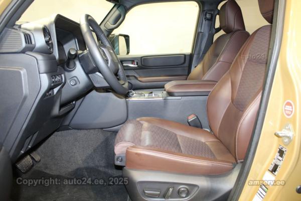 Toyota Land Cruiser 2025 Tallina, ar dzinēja tilpumu 2.80 L un nobraukumu 24 tūkst. km par 95990 €, foto 11 vietnē AUTOMOTO.COM.LV