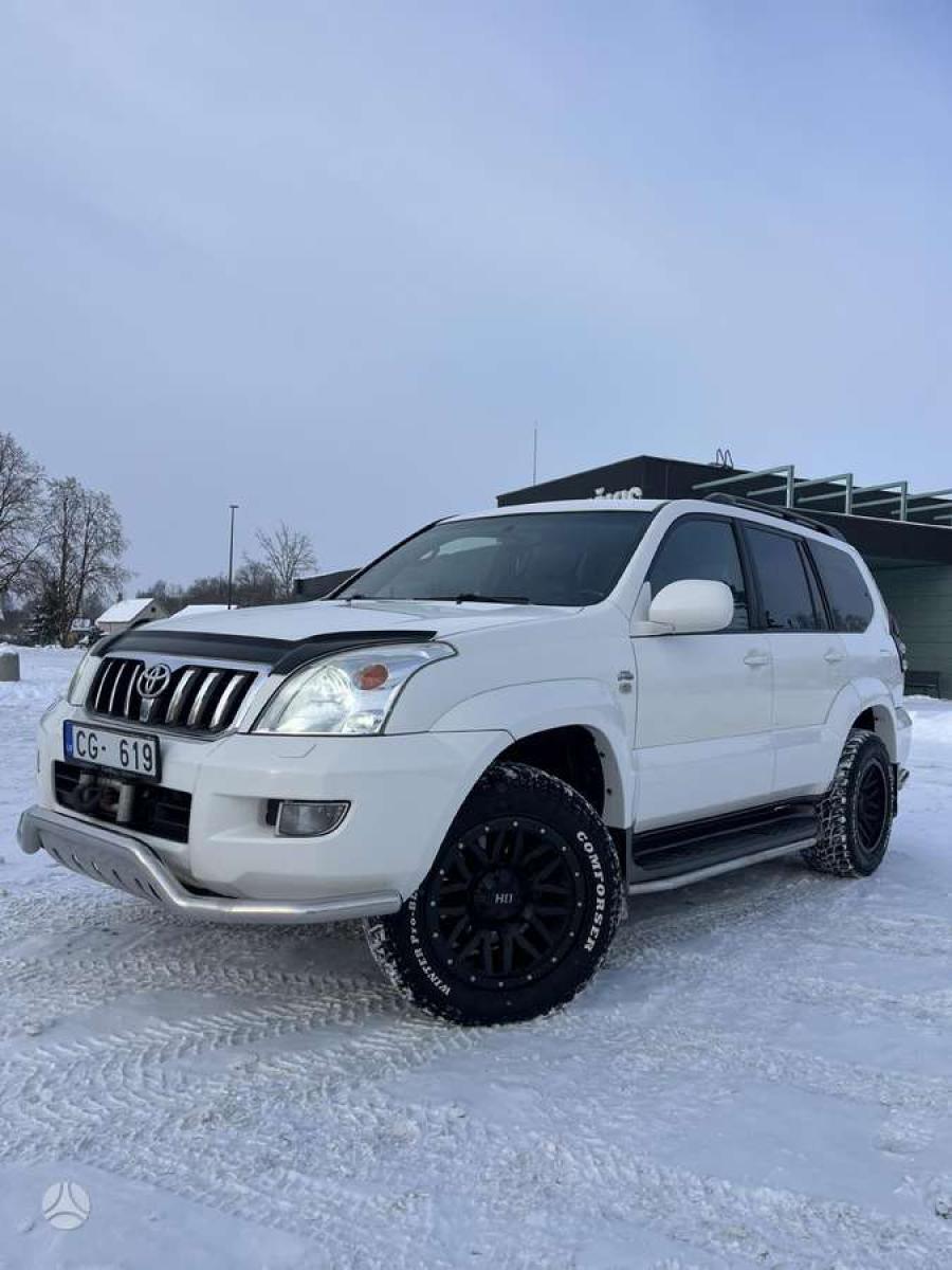 Balts Toyota Land Cruiser 2007 Kupiškis, ar dzinēja tilpumu 3.00 L un nobraukumu 280 tūkst. km par 12000 €, foto 1 vietnē AUTOMOTO.COM.LV