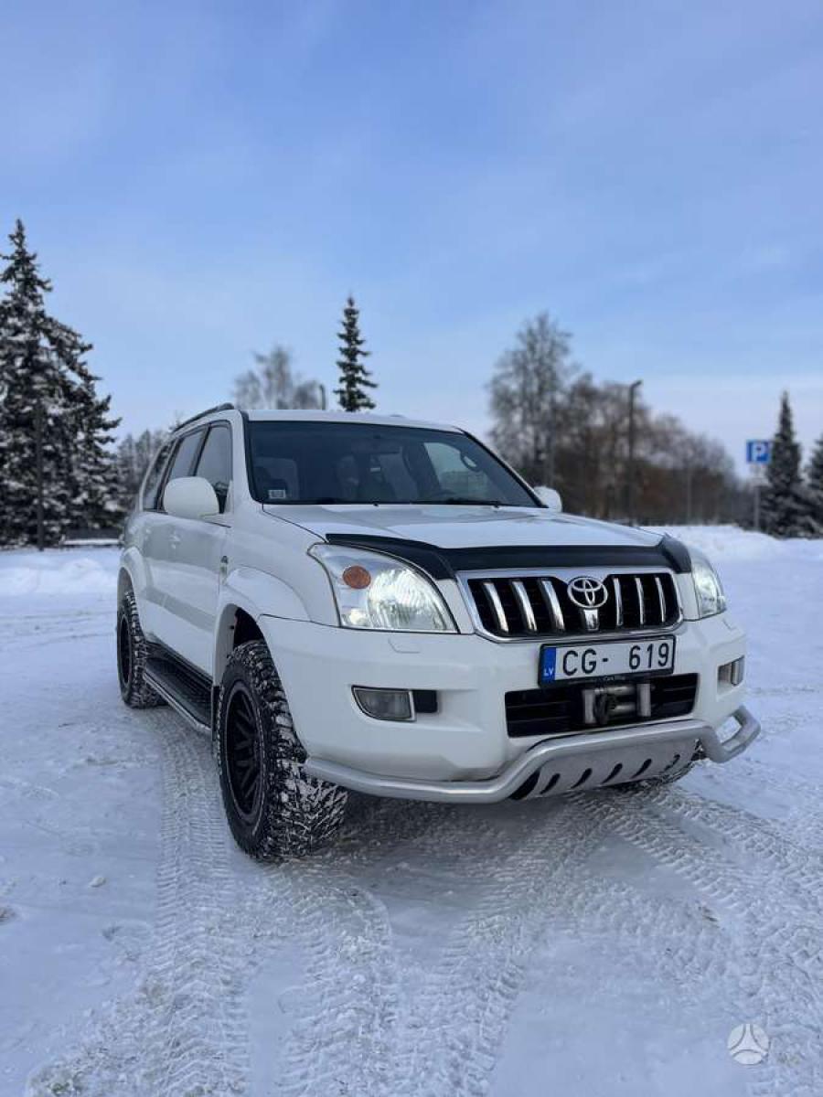 Balts Toyota Land Cruiser 2007 Kupiškis, ar dzinēja tilpumu 3.00 L un nobraukumu 280 tūkst. km par 12000 €, foto 5 vietnē AUTOMOTO.COM.LV