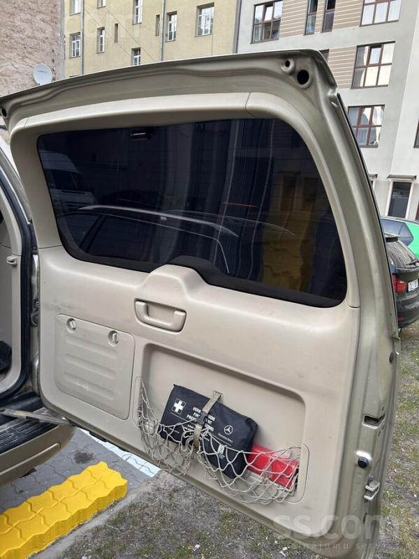 Balts Toyota Land Cruiser 2008 Rīga, ar dzinēja tilpumu 3.00 L un nobraukumu 323 tūkst. km par 10000 €, foto 4 vietnē AUTOMOTO.COM.LV