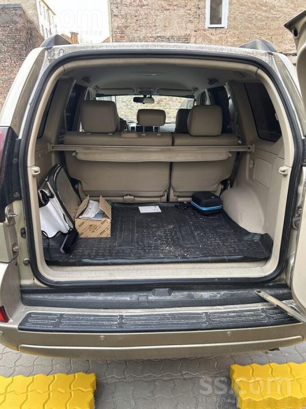 Balts Toyota Land Cruiser 2008 Rīga, ar dzinēja tilpumu 3.00 L un nobraukumu 323 tūkst. km par 10000 €, foto 5 vietnē AUTOMOTO.COM.LV