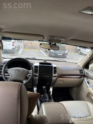 Balts Toyota Land Cruiser 2008 Rīga, ar dzinēja tilpumu 3.00 L un nobraukumu 323 tūkst. km par 10000 €, foto 4 vietnē AUTOMOTO.COM.LV