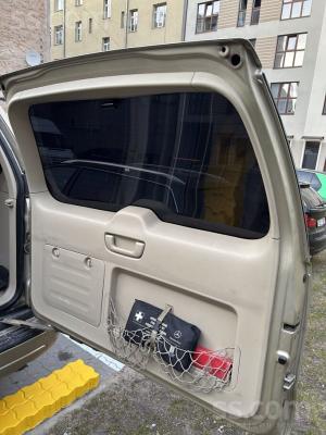 Balts Toyota Land Cruiser 2008 Rīga, ar dzinēja tilpumu 3.00 L un nobraukumu 323 tūkst. km par 10000 €, foto 5 vietnē AUTOMOTO.COM.LV