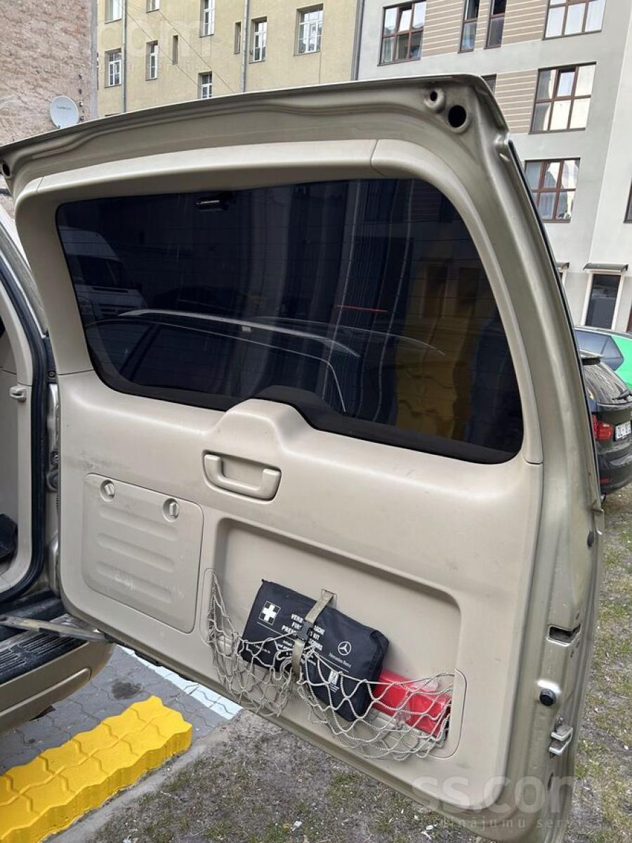 Balts Toyota Land Cruiser 2008 Rīga, ar dzinēja tilpumu 3.00 L un nobraukumu 323 tūkst. km par 10000 €, foto 5 vietnē AUTOMOTO.COM.LV