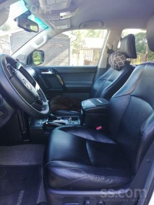 Balts Toyota Land Cruiser 2010 Dobele, ar dzinēja tilpumu 3.00 L un nobraukumu 288 tūkst. km par 20000 €, foto 9 vietnē AUTOMOTO.COM.LV