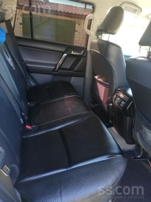 Balts Toyota Land Cruiser 2010 Dobele, ar dzinēja tilpumu 3.00 L un nobraukumu 288 tūkst. km par 20000 €, foto 12 vietnē AUTOMOTO.COM.LV