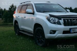 Balts Toyota Land Cruiser 2011 Cēsis, ar dzinēja tilpumu 3.00 L un nobraukumu 245 tūkst. km par 20500 €, foto 4 vietnē AUTOMOTO.COM.LV