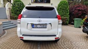 Balts Toyota Land Cruiser 2012 Rīga, ar dzinēja tilpumu 3.00 L un nobraukumu 263 tūkst. km par 22000 €, foto 2 vietnē AUTOMOTO.COM.LV