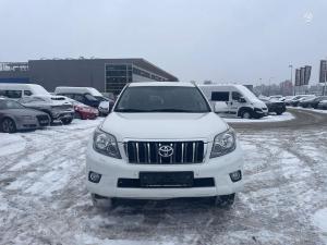 Balts Toyota Land Cruiser 2012 Kauņa, ar dzinēja tilpumu 2.98 L un nobraukumu 350 tūkst. km par 18300 €, foto 2 vietnē AUTOMOTO.COM.LV