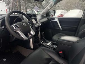 Balts Toyota Land Cruiser 2012 Kauņa, ar dzinēja tilpumu 2.98 L un nobraukumu 350 tūkst. km par 18300 €, foto 10 vietnē AUTOMOTO.COM.LV