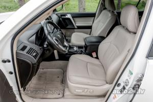 Balts Toyota Land Cruiser 2012 Pērnava, ar dzinēja tilpumu 3.00 L un nobraukumu 157 tūkst. km par 26000 €, foto 12 vietnē AUTOMOTO.COM.LV