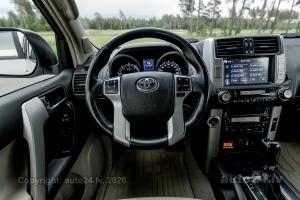 Balts Toyota Land Cruiser 2012 Pērnava, ar dzinēja tilpumu 3.00 L un nobraukumu 157 tūkst. km par 26000 €, foto 20 vietnē AUTOMOTO.COM.LV
