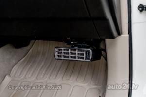 Balts Toyota Land Cruiser 2012 Pērnava, ar dzinēja tilpumu 3.00 L un nobraukumu 157 tūkst. km par 26000 €, foto 27 vietnē AUTOMOTO.COM.LV
