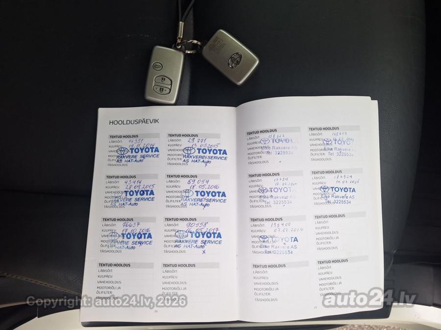 Balts Toyota Land Cruiser 2014 Tallina, ar dzinēja tilpumu 3.00 L un nobraukumu 196 tūkst. km par 26990 €, foto 14 vietnē AUTOMOTO.COM.LV