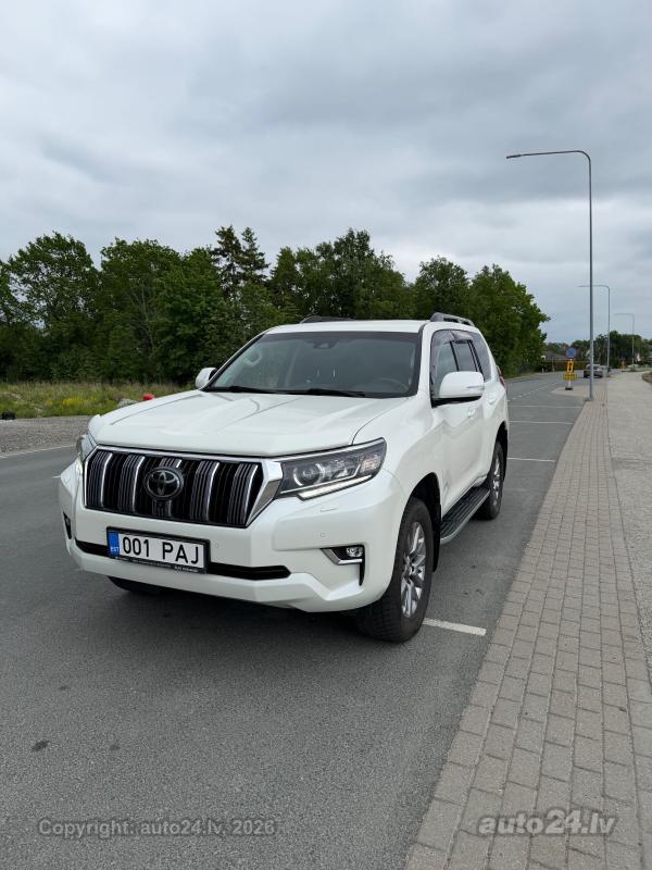 Balts Toyota Land Cruiser 2018 Tallina, ar dzinēja tilpumu 2.80 L un nobraukumu 157 tūkst. km par 48000 €, foto 9 vietnē AUTOMOTO.COM.LV