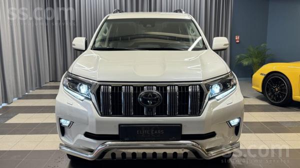 Balts Toyota Land Cruiser 2018 Rīga, ar dzinēja tilpumu 2.80 L un nobraukumu 107 tūkst. km par 41990 €, foto 8 vietnē AUTOMOTO.COM.LV