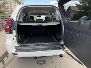 White Toyota Land Cruiser 2018 in Marijampole, with an engine capacity of 2.76 L and mileage of 150 thousand km for 33600 €, photo 8 on AUTOMOTO.COM.LV