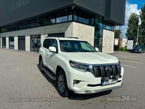 White Toyota Land Cruiser 2018 in Parnu, with an engine capacity of 2.80 L and mileage of 235 thousand km for 38900 €, photo  on AUTOMOTO.COM.LV