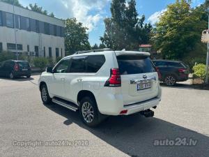 Balts Toyota Land Cruiser 2018 Pērnava, ar dzinēja tilpumu 2.80 L un nobraukumu 235 tūkst. km par 38900 €, foto 5 vietnē AUTOMOTO.COM.LV