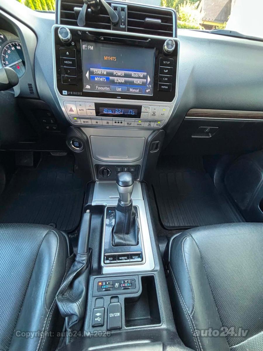 Balts Toyota Land Cruiser 2018 Pērnava, ar dzinēja tilpumu 2.80 L un nobraukumu 235 tūkst. km par 38900 €, foto 12 vietnē AUTOMOTO.COM.LV