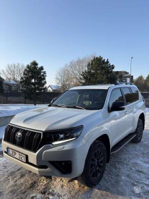 White Toyota Land Cruiser 2021 in Palanga, with an engine capacity of 2.76 L and mileage of 175 thousand km for 44990 €, photo  on AUTOMOTO.COM.LV
