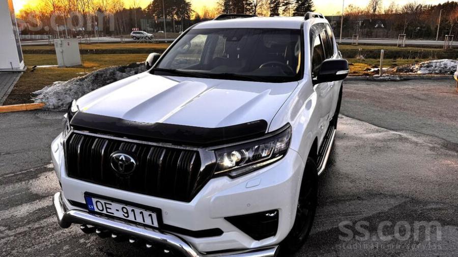 Balts Toyota Land Cruiser 2022 Rīga, ar dzinēja tilpumu 2.80 L un nobraukumu 79 tūkst. km par 64500 €, foto 2 vietnē AUTOMOTO.COM.LV