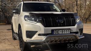 White Toyota Land Cruiser 2022 in Riga, with an engine capacity of 2.80 L and mileage of 79 thousand km for 49999 €, photo 10 on AUTOMOTO.COM.LV