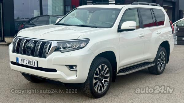 White Toyota Land Cruiser 2022 in Tallinn, with an engine capacity of 2.80 L and mileage of 45 thousand km for 59500 €, photo 5 on AUTOMOTO.COM.LV