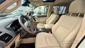 Balts Toyota Land Cruiser 2022 Tallina, ar dzinēja tilpumu 2.80 L un nobraukumu 45 tūkst. km par 59500 €, foto 16 vietnē AUTOMOTO.COM.LV