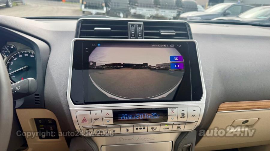 Balts Toyota Land Cruiser 2022 Tallina, ar dzinēja tilpumu 2.80 L un nobraukumu 45 tūkst. km par 59500 €, foto 23 vietnē AUTOMOTO.COM.LV