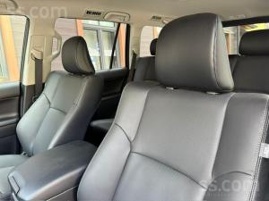 Balts Toyota Land Cruiser 2024 Rīga, ar dzinēja tilpumu 2.80 L un nobraukumu 73 tūkst. km par 56900 €, foto 7 vietnē AUTOMOTO.COM.LV