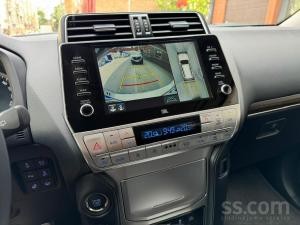 Balts Toyota Land Cruiser 2024 Rīga, ar dzinēja tilpumu 2.80 L un nobraukumu 73 tūkst. km par 56900 €, foto 9 vietnē AUTOMOTO.COM.LV