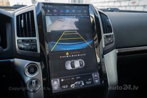 Balts Toyota Land Cruiser 2012 Tallina, ar dzinēja tilpumu 4.50 L un nobraukumu 219 tūkst. km par 28900 €, foto 15 vietnē AUTOMOTO.COM.LV