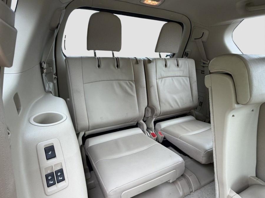 Balts Toyota Land Cruiser 2012 Pērnava, ar dzinēja tilpumu 3.00 L un nobraukumu 158 tūkst. km par 29400 €, foto 29 vietnē AUTOMOTO.COM.LV