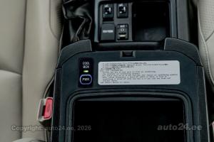 Balts Toyota Land Cruiser 2012 Pērnava, ar dzinēja tilpumu 3.00 L un nobraukumu 158 tūkst. km par 29400 €, foto 31 vietnē AUTOMOTO.COM.LV