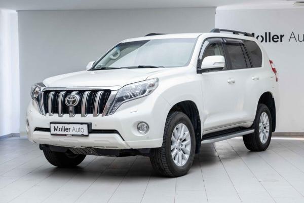 Balts Toyota Land Cruiser 2016 Peetri, ar dzinēja tilpumu 2.80 L un nobraukumu 286 tūkst. km par 32750 €, foto 1 vietnē AUTOMOTO.COM.LV