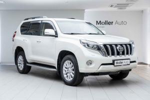 Balts Toyota Land Cruiser 2016 Peetri, ar dzinēja tilpumu 2.80 L un nobraukumu 286 tūkst. km par 32750 €, foto 3 vietnē AUTOMOTO.COM.LV