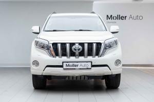Balts Toyota Land Cruiser 2016 Peetri, ar dzinēja tilpumu 2.80 L un nobraukumu 286 tūkst. km par 32750 €, foto 4 vietnē AUTOMOTO.COM.LV