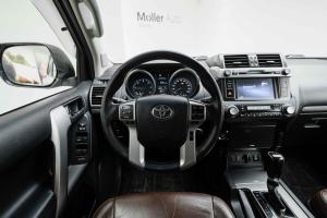Balts Toyota Land Cruiser 2016 Peetri, ar dzinēja tilpumu 2.80 L un nobraukumu 286 tūkst. km par 32750 €, foto 15 vietnē AUTOMOTO.COM.LV