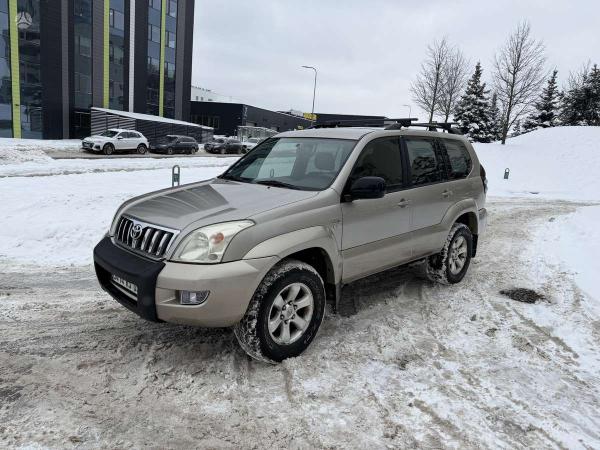 Dzeltens Toyota Land Cruiser 2005 Viļņa, ar dzinēja tilpumu 2.98 L un nobraukumu 290 tūkst. km par 7000 €, foto 1 vietnē AUTOMOTO.COM.LV
