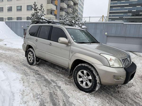 Dzeltens Toyota Land Cruiser 2005 Viļņa, ar dzinēja tilpumu 2.98 L un nobraukumu 290 tūkst. km par 7000 €, foto 7 vietnē AUTOMOTO.COM.LV