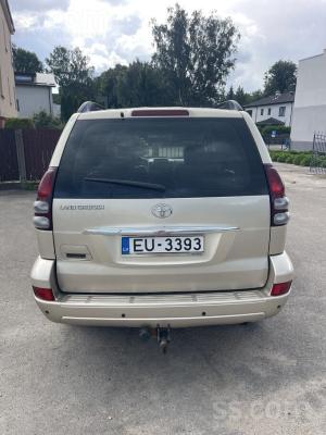 Dzeltens Toyota Land Cruiser 2005 Rīga, ar dzinēja tilpumu 3.00 L un nobraukumu 365 tūkst. km par 8500 €, foto 4 vietnē AUTOMOTO.COM.LV