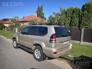 Dzeltens Toyota Land Cruiser 2005 Rīga, ar dzinēja tilpumu 3.00 L un nobraukumu 365 tūkst. km par 8500 €, foto 8 vietnē AUTOMOTO.COM.LV