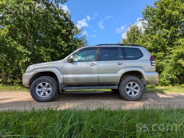 Toyota Land Cruiser 2005 Rīga vietnē Dzeltens Toyota Land Cruiser 2005 Rīga, ar dzinēja tilpumu 3.00 L un nobraukumu 289 tūkst. km par 11500 €, foto 3 vietnē AUTOMOTO.COM.LV