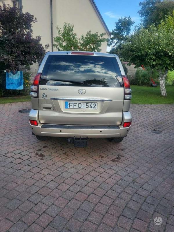 Тойота Ленд Крузер 2006 в Каунас на AUTOMOTO.COM.LV Желтый Тойота Ленд Крузер 2006 в Каунас, объемом двигателя 2.98 л и пробегом 208 тыс. км за 9900 €, фото 5 на AUTOMOTO.COM.LV